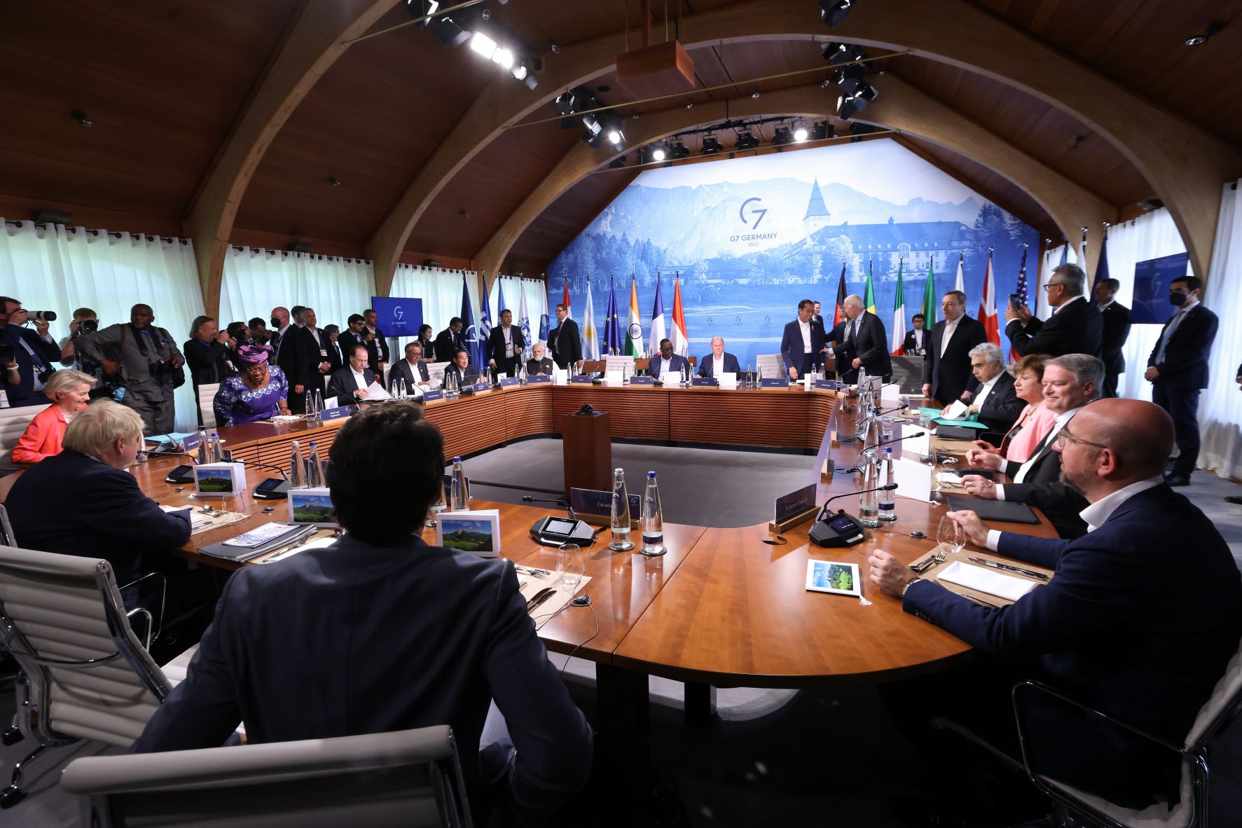 Robert Cooper on the European security order - Folk och Försvar